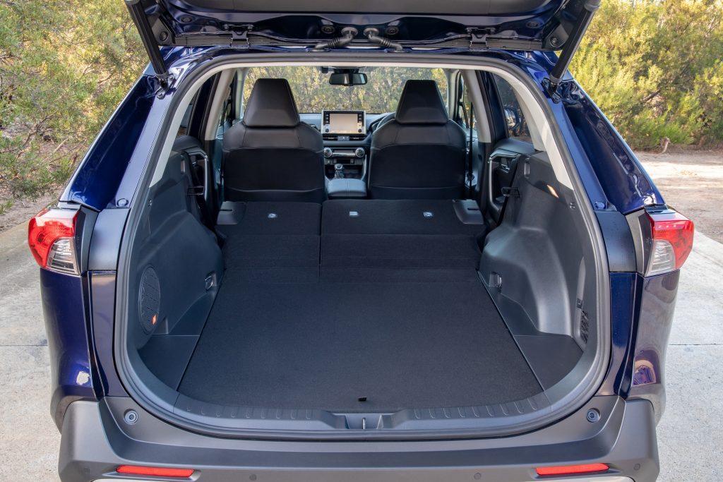 Toyota RAV4 Edge AWD SUV 2019 Review