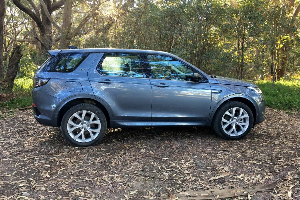 Land Rover Discovery Sport R-Dynamic SE D200 2021 Review