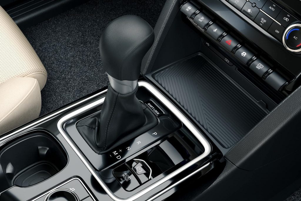 Mahindra XUV700 AWD SUV